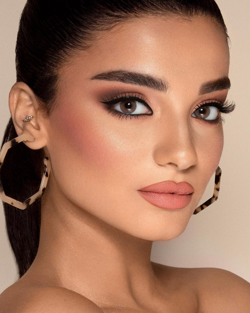 How to Choose Makeup For Spring | KEVIN&COCO